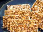Buy Rajasthani Rajwadi Peanut Chikki Gajak| Peanuts Squar Gajjak Sweets ...