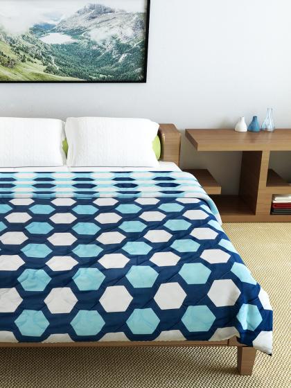 Divine Casa Navy & Sky Blue Geometric Microfiber Polyester Double Reversible Comforter 250 x 225 ...
