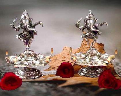 Denique Metal Panch Mukhi Diya,Deepak Deepam With Dancing Ganesha Home ...