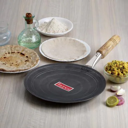 HAZEL Iron Tawa With Wooden Handle Grip Lokhand Loha Pan Concave Tava ...