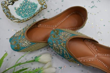 Taur Punjabi Jutti SeaGreen Color Handcrafted Jutti - JioMart