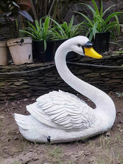 Wonderland White Resin Swan Statue - Big - JioMart