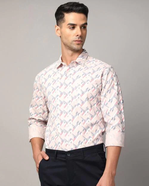 Buy Men Geometric Print Slim Fit Shirt with Patch Pocket Online at Best ...