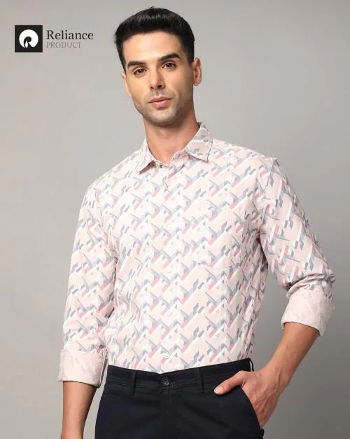 Buy Men Geometric Print Slim Fit Shirt with Patch Pocket Online at Best ...