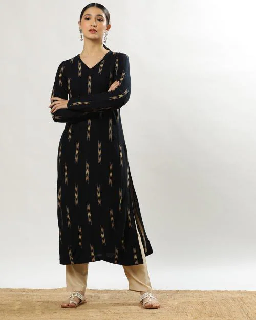 Buy Women Ikat Print Straight Kurta Online at Best Prices in India ...