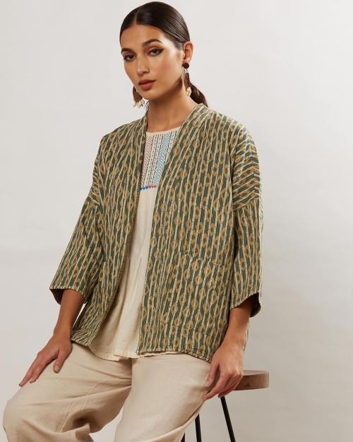 Buy Women Printed Front-Open Shrug Online at Best Prices in India ...