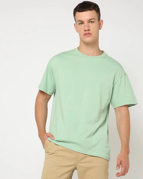 Buy Men Relaxed Fit Crew-Neck T-Shirt Online at Best Prices in India - JioMart.