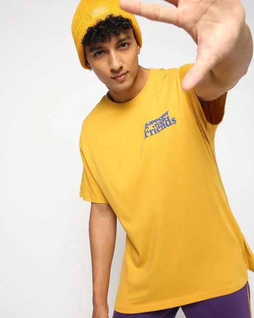 Buy Men Relaxed Fit Crew-Neck T-Shirt Online at Best Prices in India - JioMart.