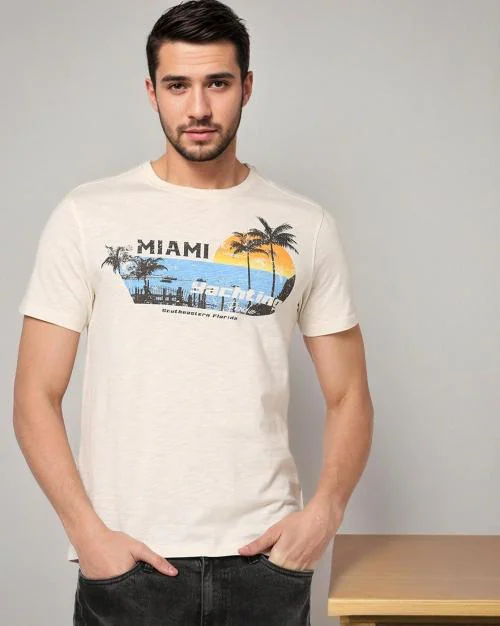 Buy Men Graphic Print Slim Fit Crew-Neck T-Shirt Online at Best Prices ...
