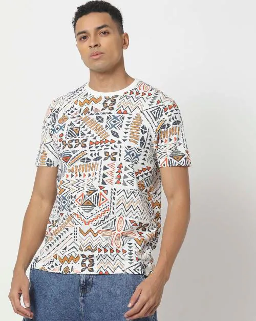 Buy Men Geometric Print Slim Fit Crew-Neck T-Shirt Online at Best ...