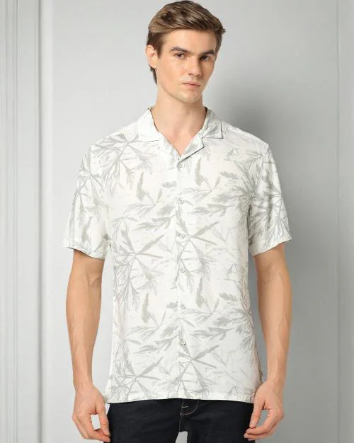 Buy Men Leaf Print Regular Fit Shirt Online at Best Prices in India ...