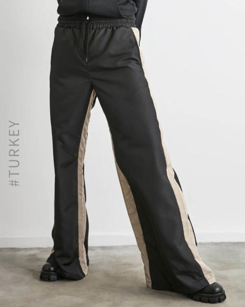 Buy Mid-Rise Flared Pants with Contrast Panels Online at Best Prices in ...