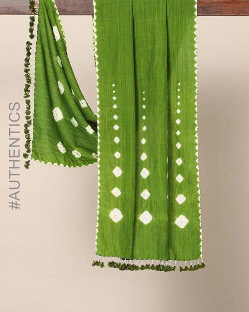 Buy Kutch Handloom Bandini Pure Wool Shawl Online at Best Prices in ...