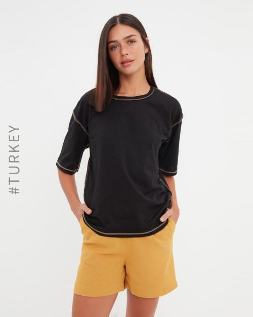 Buy Solid Crew-Neck T-shirt Online at Best Prices in India - JioMart.