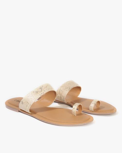 Buy Reptilian Pattern Toe-Ring Flat Sandals Online at Best Prices in ...