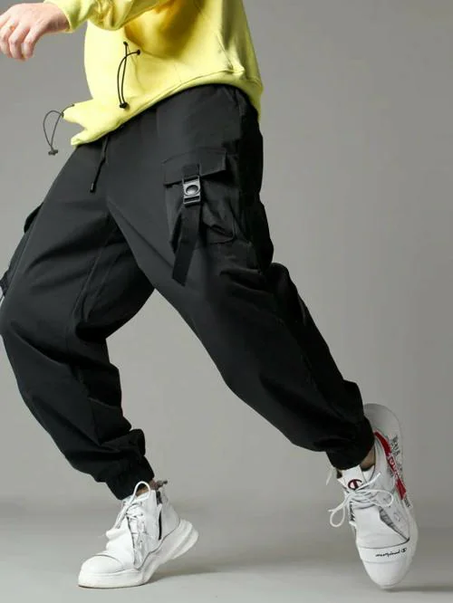 Buy Maniac Solid Mens Black Loose Fit Polyester Cargo Trackpant Online ...