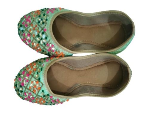 Buy DEAS Yekshit Footwear Sports Wears Women's Jutti Mojari Bellies ...