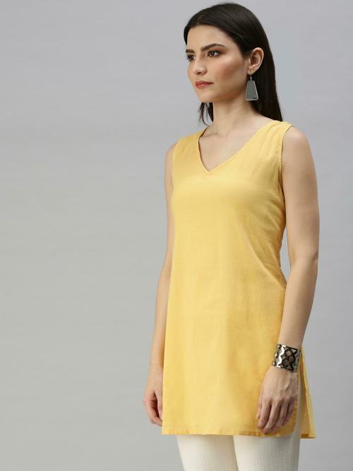 Buy SHOW OFF Women's Yellow Floral Poly Chiffon Kaftan Kurti Online at Best Prices in India ...