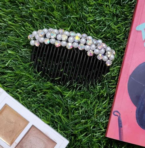 Buy Deepti Chandna Designs Exclusive & Elegant Embellished Rainbow Comb ...