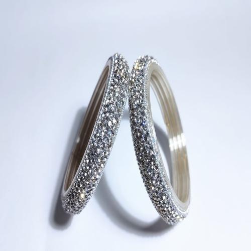 Buy Dreamy Designs Glass Kada (Pack of 2) - 2.3 Online at Best Prices ...