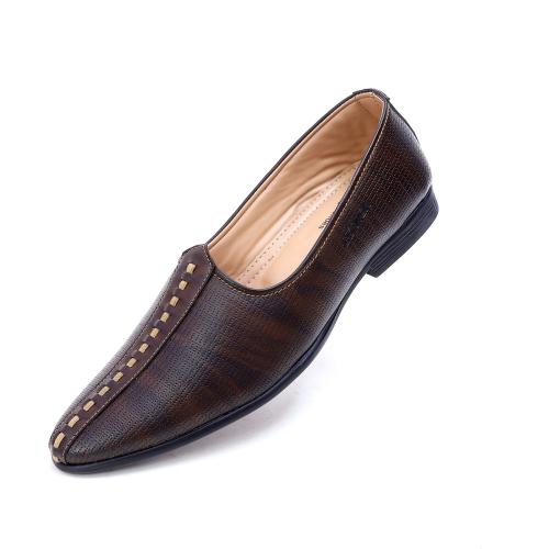 Buy Advick Brown Men Juttis Online at Best Prices in India - JioMart.