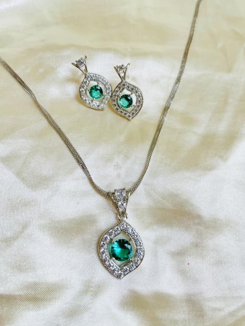 Buy ZAISHA Sparkling Pendant Set (Teal) Online at Best Prices in India ...