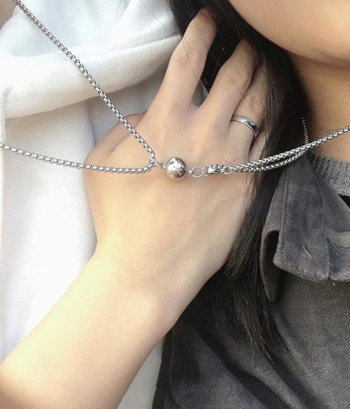 Buy Vembley Stylish Magnetic Ball Valentines Day Love Couples ...