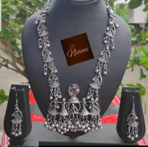 Buy Neami New Stylish and Beautiful Elite Chunky Jewellery Sets for ...