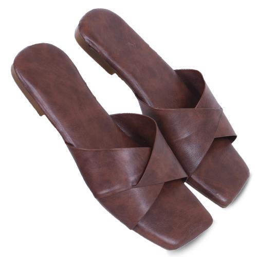 Buy Paduki Maroon Flats Online at Best Prices in India - JioMart.