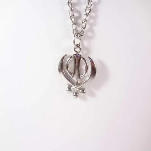 Buy Raviour Lifestyle Sikh sardar khalsa pendant Silver Locket Online ...