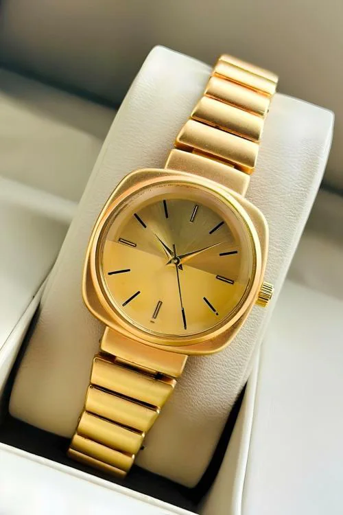 Buy Stojira Fashion Party Wear Analog Gold Dial Gold Strap Watch ...