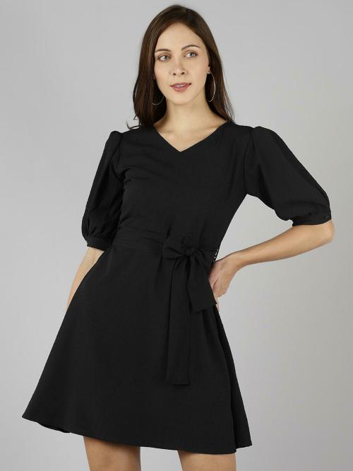 Buy Serein Women Black Solid Crepe Single Dresses Online at Best Prices ...