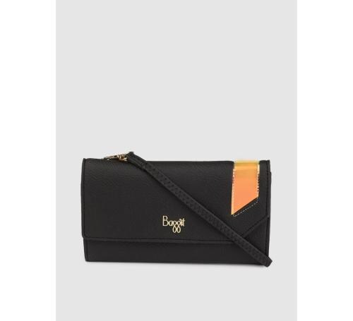 Buy Baggit Women Black Synthetic Leather Gour Krispa Clutch Online at ...