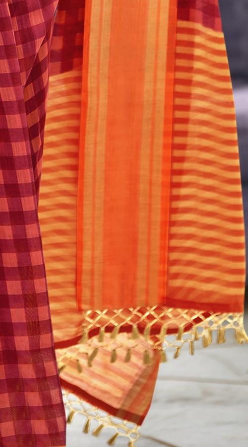 Buy Red Checks Printed Pure Cotton Saree With Blouse Piece Online at ...