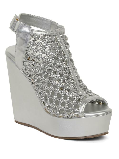 Buy Flat n Heels Silver Wedges Sandals for Women Online at Best Prices in India - JioMart.