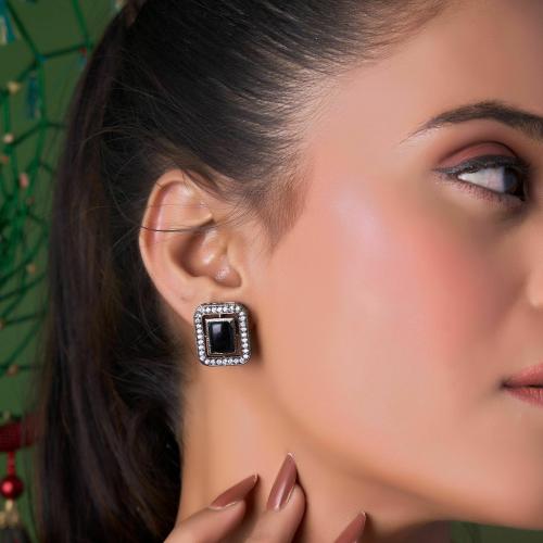 Buy VIHAA JEWELLERY SERENITY DROPS VIHAA JEWELLRY EARRING Online at ...