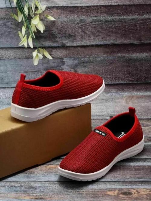 Buy Fabbmate Fashionable Maroon Casual Shoe for Women, pack of 1 Online ...