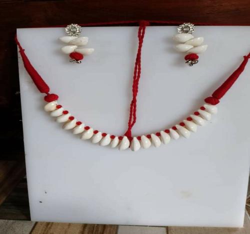 Buy SOHI Handmade Handcraft Traditional Fashion Jewellery set for women ...