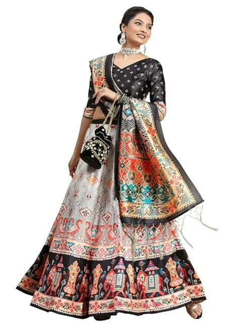 Buy KAHIRAA WHOLETEX Black & Grey Printed Semi-Stitched Lehenga ...