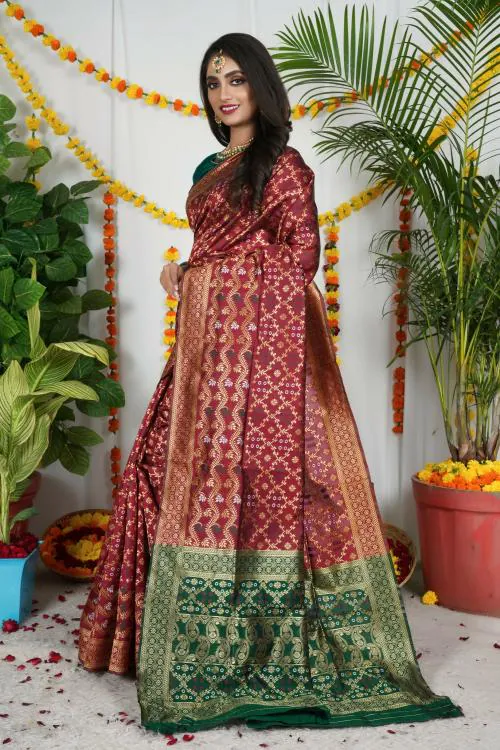 Buy SWIFFIN Luxury Collection Litchi Silk Bandhani Red & Green Saree ...