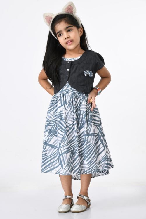 Buy Bella Moda Girls Grey Cotton Printed Single Fit And Flare Dress ...
