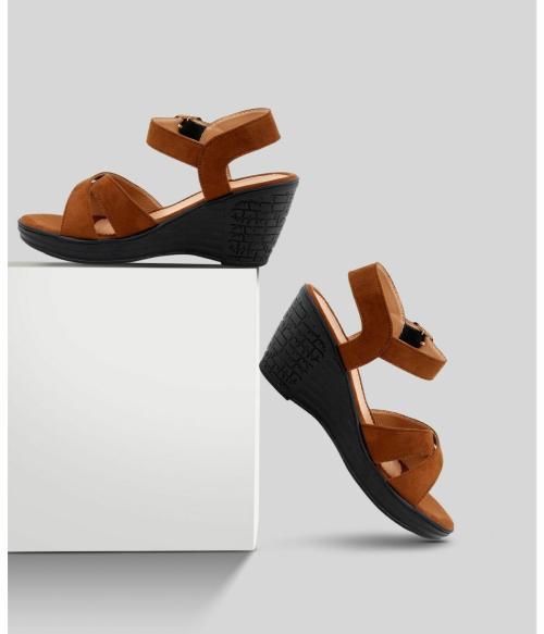 Buy Clouter Hub Tan Heel Sandals for Women Online at Best Prices in ...