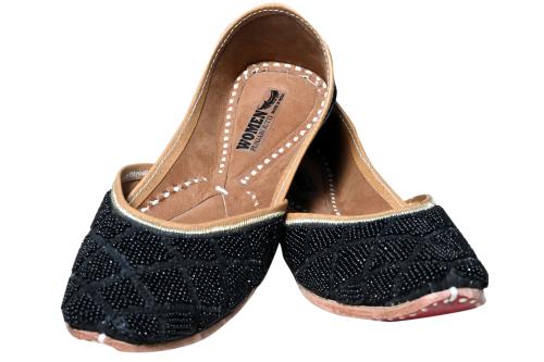 Buy Party's wear and new design fancy dapka juttis and mojris fully ...