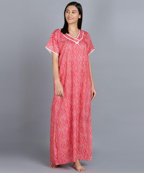 Buy Color Fevrr with word show your color Women Bandhani Design V Neck ...