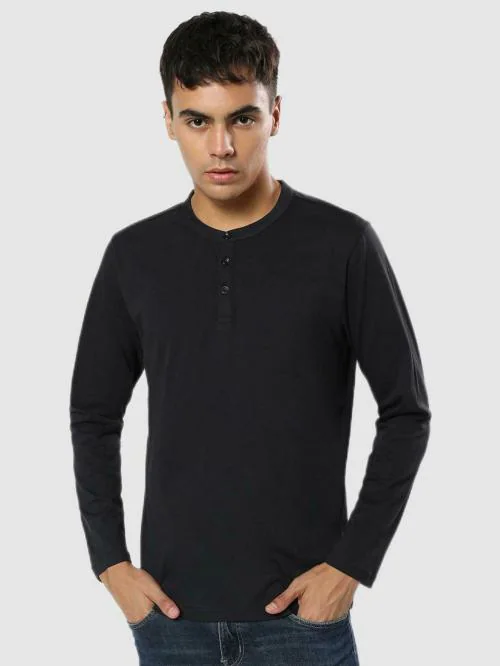 Buy Bewakoof Men Solid Black Full Sleeve Henley T-shirt Online at Best Prices in India - JioMart.