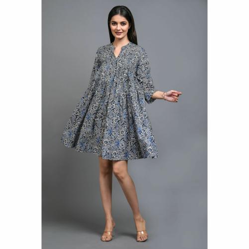 Buy Ramniya Women Ethnic Motif Printed Alia Cut Coller Three Layer Hand ...