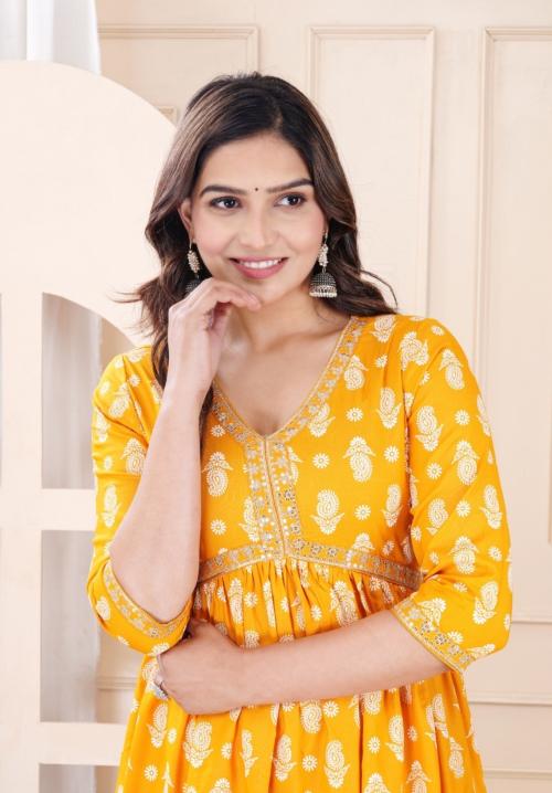 Buy Subika Textile Women's Rayon Printed Kurta Pant Set Online at Best Prices in India - JioMart.