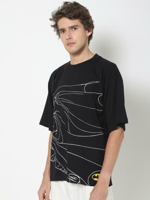 Buy Bewakoof Men's Black Batman Outline Graphic Printed Round Neck Short Sleeve Oversized T ...
