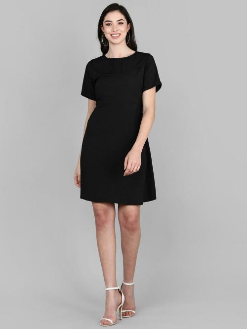 Buy Serein Women Black Solid Single Dresses Online at Best Prices in ...