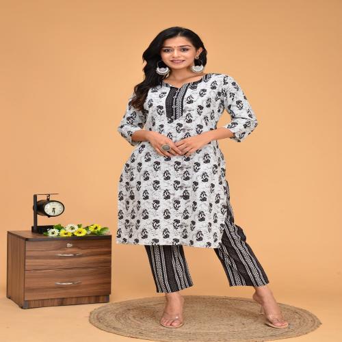 Buy MRS. PYARI Women Trendy Jaipuri Printed and V Neck with Buttons ...